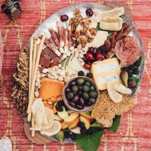 Summer Cheese Board – Edible Crafts