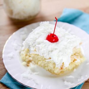 Pina Colada Poke Cake – Edible Crafts