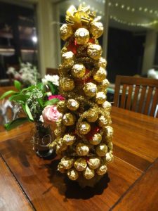 Alternative Cake – Ferrero Rocher Cake Tower – Edible Crafts
