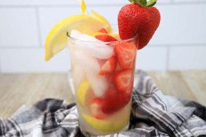 20 Lemonade Sweets For The Summer – Edible Crafts